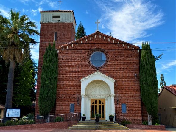 St. Thomas the Apostle Church, Oroville, CA – Churchwonders.com